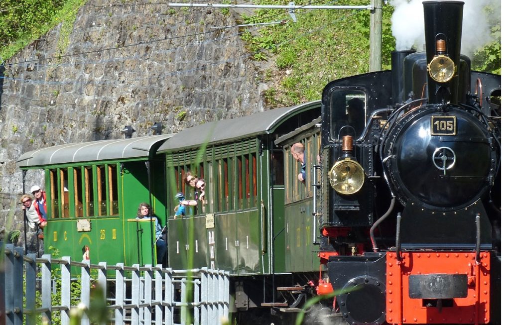 Les funiculaires et petits trains de la Riviera - La Riviera Mag